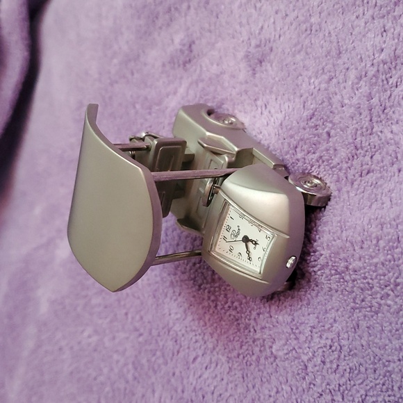 Accents | Silver Metal Mini Golf Cart Clock | Poshmark